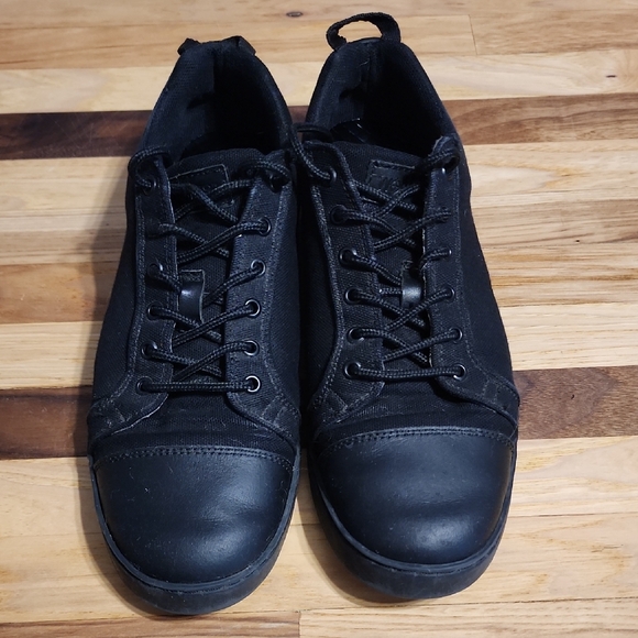 Woobies | Shoes | Woobies Sleek Black Textured Sneakers With Laceup ...